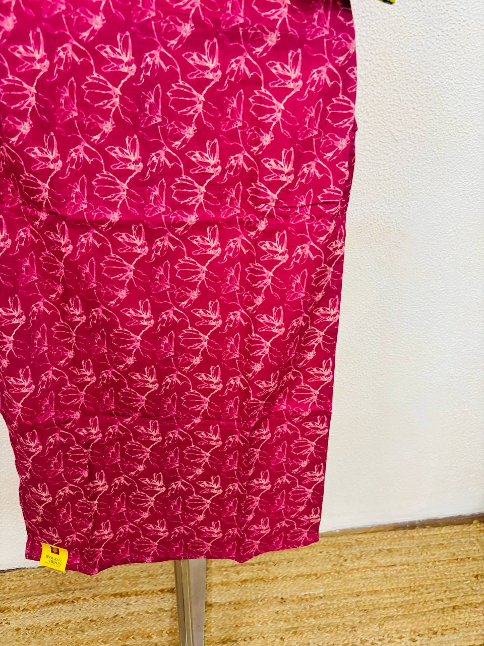 RS.440/- (50%Off on MRP Rs.880/-)(Nk10) – Blocks & Prints